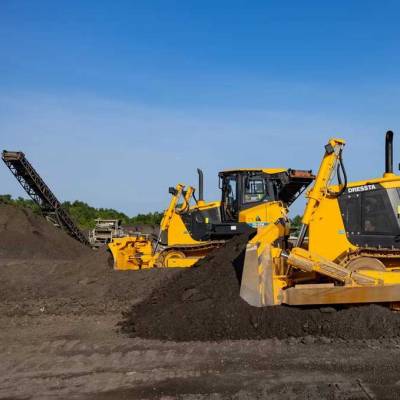 Dressta Rolls Out New Crawler Dozers