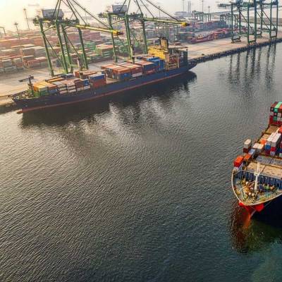 Sea Port construction resumes at Vizhinjam