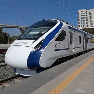 Heated Vande Bharat trains for Jammu & Kashmir by 2024