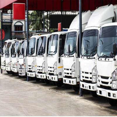 Commercial Vehicles Poised for Robust Growth in FY24, Driving Sales Surge