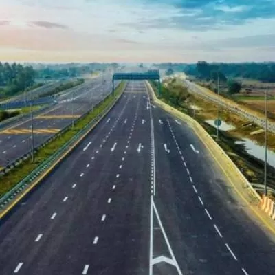 UP Plans Rs 10,000 Bn Expressway Logistics Clusters