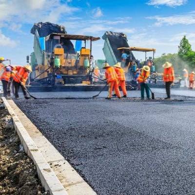 Govt aims to accelerate highway construction to 40 km/day
