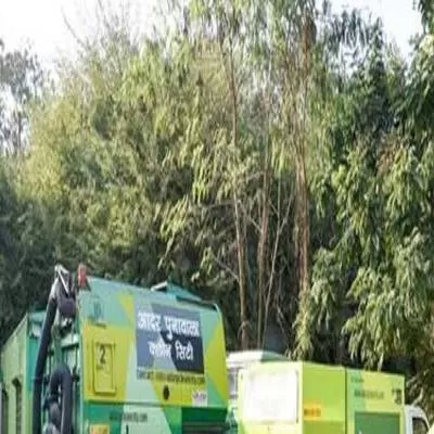 PMC to Buy 81 Trash Vans for Improved Waste Management in New Areas