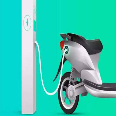 Tork Motors, Bolt.Earth team up to offer 30,000 EV charging points